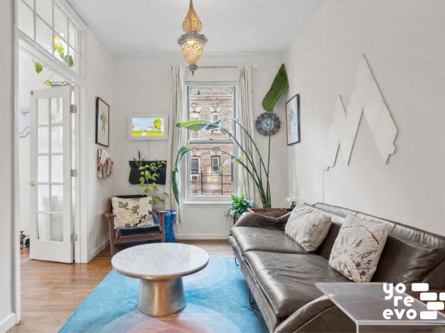 211 West 10th Street, New York, NY