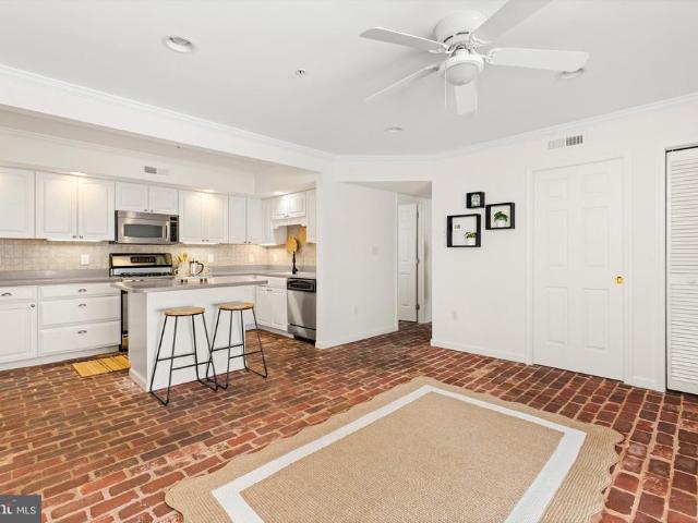 211 Williams Street # 3