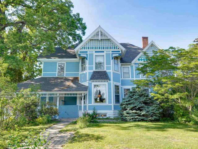 211 Wisconsin Avenue