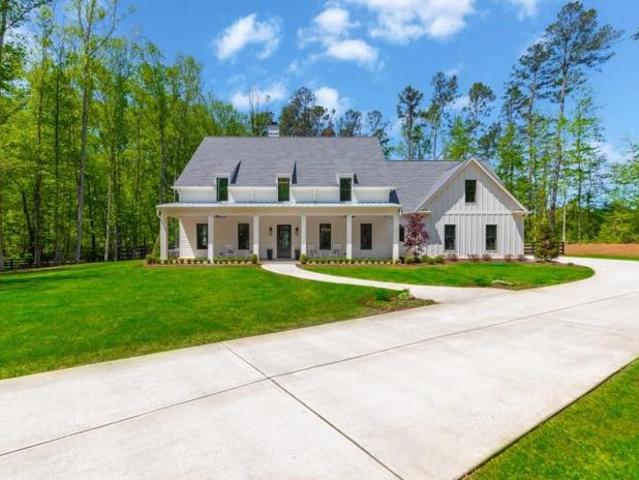 211 Wyatt Rd, Canton, GA 30115