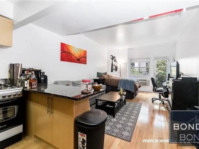 211 Thompson Street, New York, NY