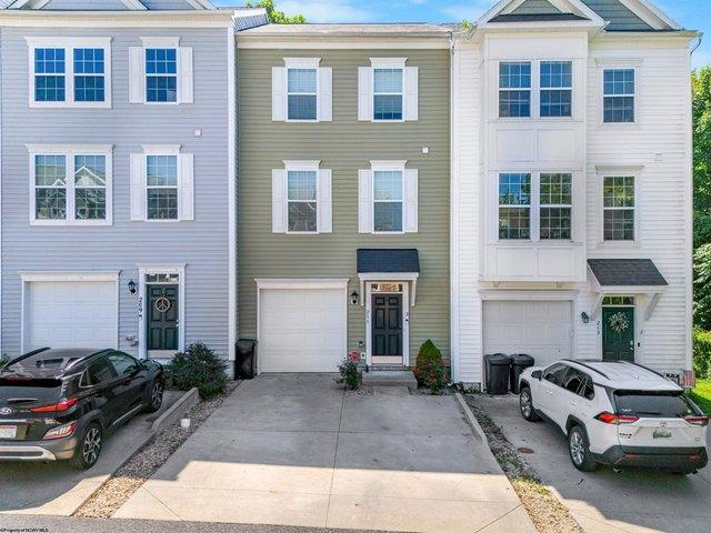 211 Treeline Ln, Morgantown, WV 26508