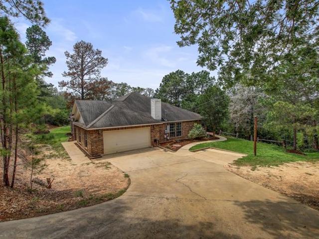 211 Ulupau Cir, Bastrop, TX 78602