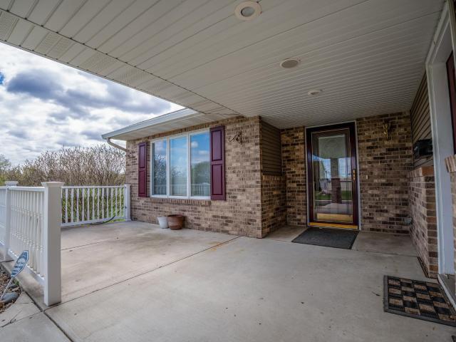 211 Valley View Drive SE