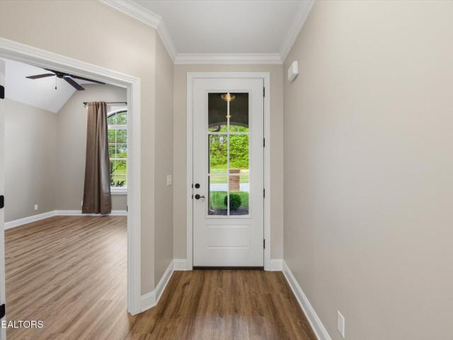 211 Village Cove Circle