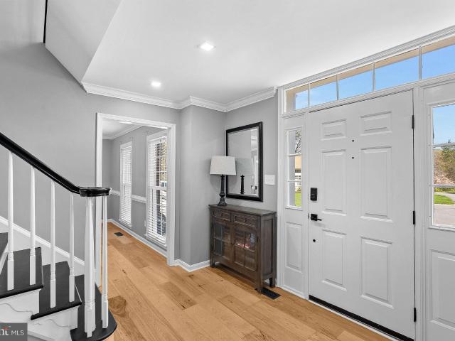 21247 Smokehouse Ct, Ashburn, VA 20147 | MLS #VALO2122