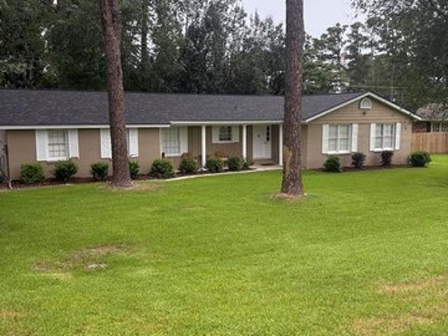 2124 Gornto Rd, Valdosta, GA 31602