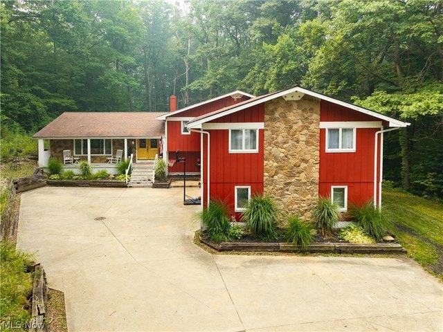 2124 Hinckley Hills Rd, Hinckley, OH 44233