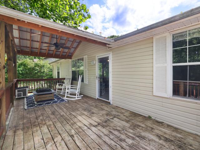 2124 Powell Rd