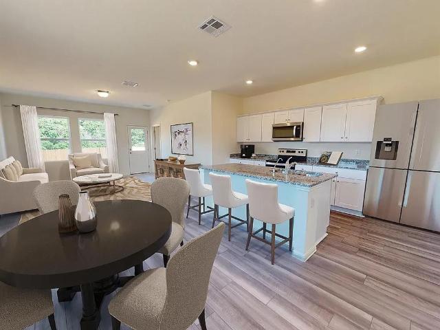2124 Prairie Lane