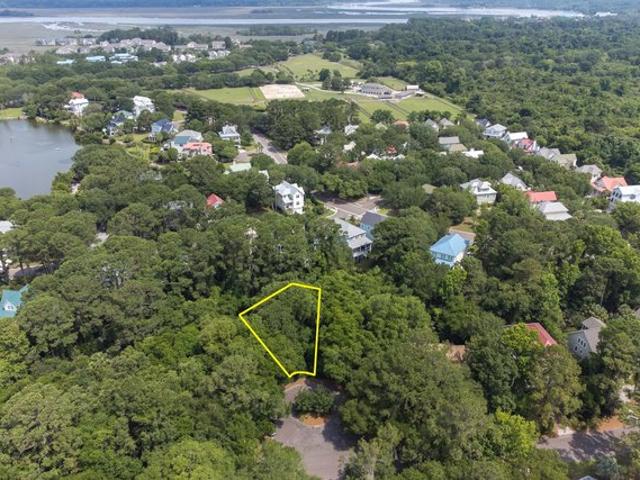 2124 Royal Pine Dr, Seabrook Island, SC 29455