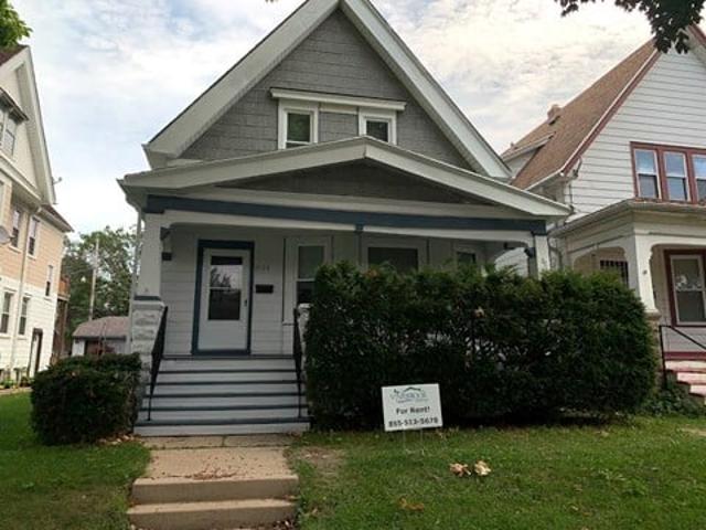 2124 S 28th St 4/1 1900 sqft