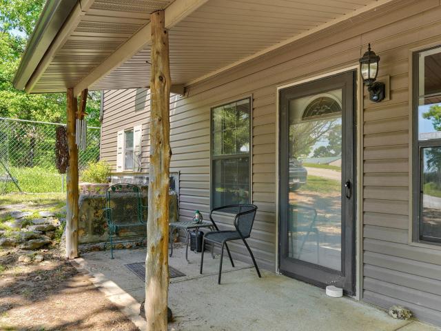 2124 S Marshfield Road