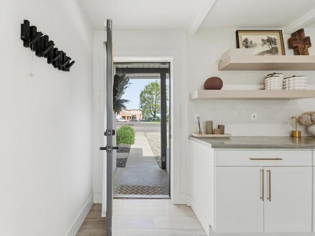 2124 Scenic Dr, Modesto, CA 95355 | MLS #226084
