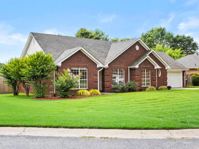 2125 Maplewood Drive