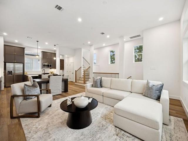 2125 Hoskins Dr Unit D, Houston, TX 77080