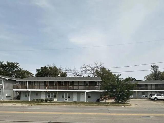 2125 Indianola Ave, Des Moines, IA 50315