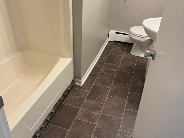 2125 Indianola Avenue 1 Bedroom Apartment for Rent at 2125 Indianola Ave, Des Moines, IA 50315 Indianola Hills