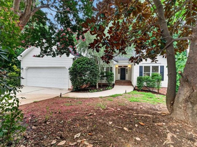 2125 Longwood Dr, Raleigh, NC 27612