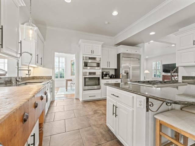 2125 Rue Bienvenue, Baton Rouge, LA 70809 | MLS #BR2026000