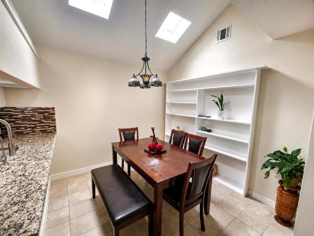 2125 Rose Cliff Lane
