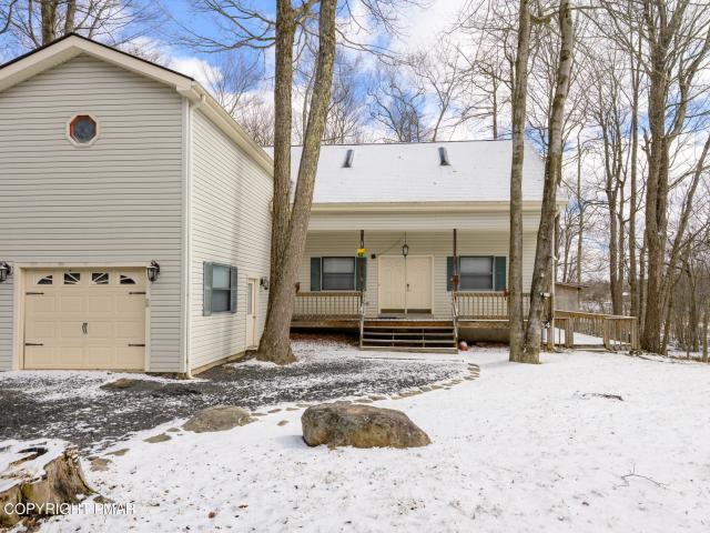 2125 Rosemont Dr, Tobyhanna, PA 18466 | Compass