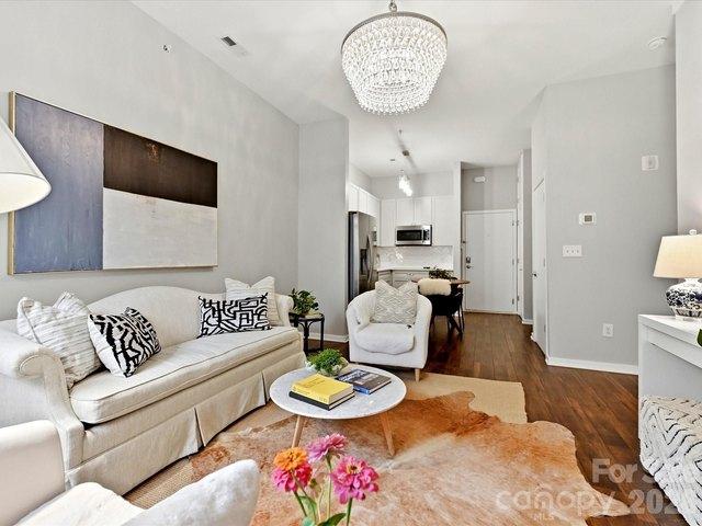 2125 Southend Dr Apt 243, Charlotte, NC 28203