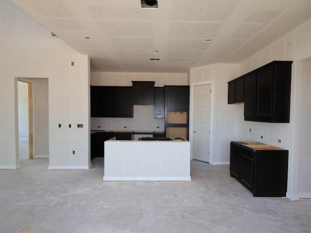 2125 Spokane Dr