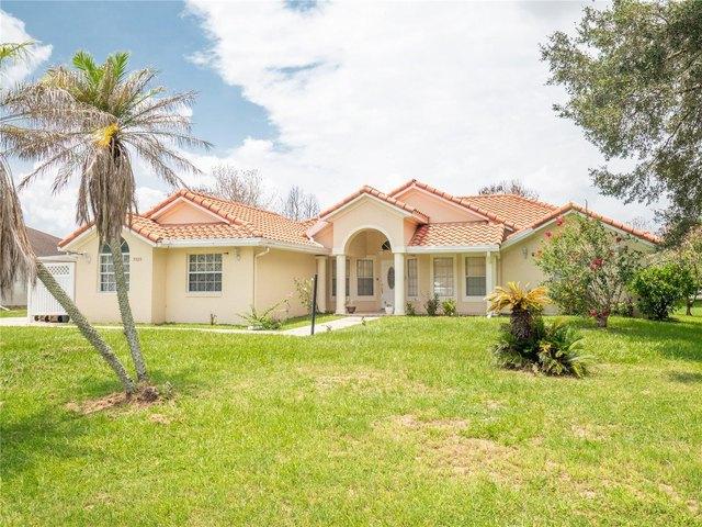 2125 Triumfo Cir, Kissimmee, FL 34744