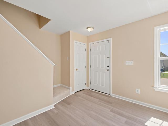 2125 Ventana Lane