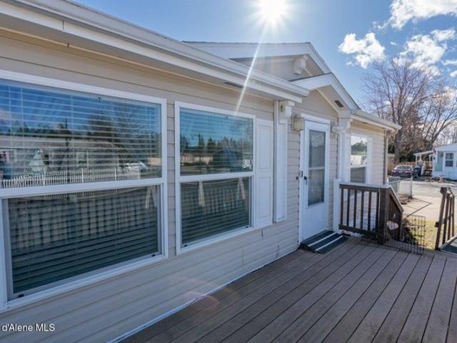 2125 W Yorkshire Ave, Coeur d'Alene, ID 83815