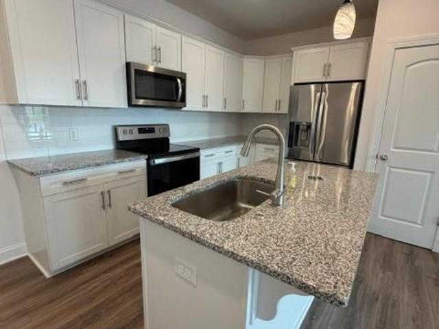2125 24th Street Lane SE