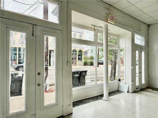 2126 Magazine Street