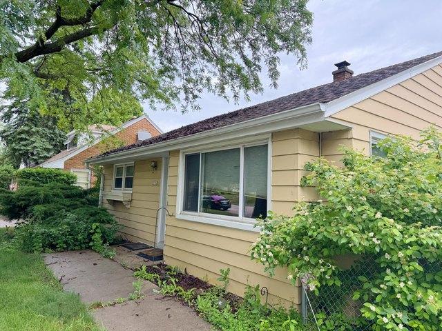2126 N 115th St, Wauwatosa, WI 53226
