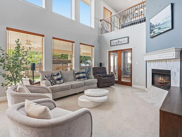 2126 Clear Lake Pl