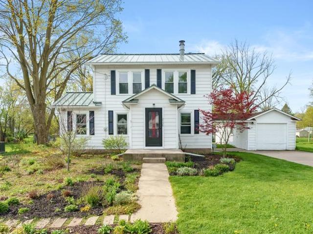 2126 Fairfield Rd, Portage, MI 49002