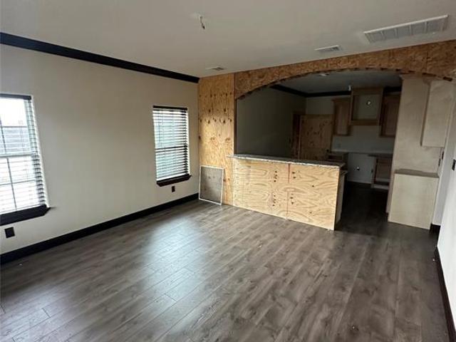 2126 Grayson Drive