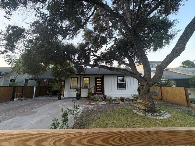 2126 Harriett Dr, Corpus Christi, TX 78416