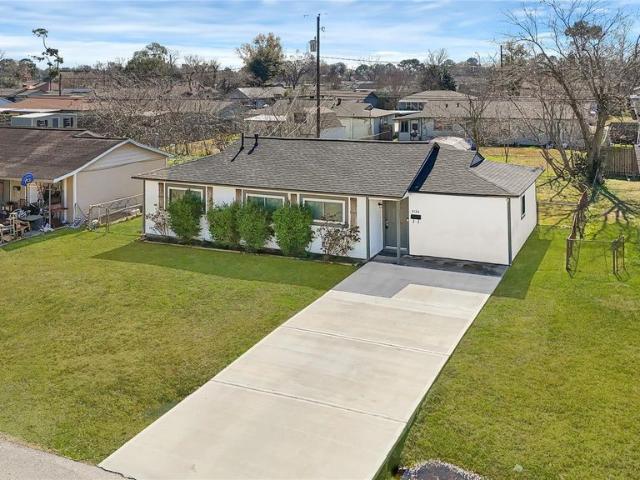 2126 Hillshire Dr, Deer Park, TX 77536 | MLS #59662 | Compass