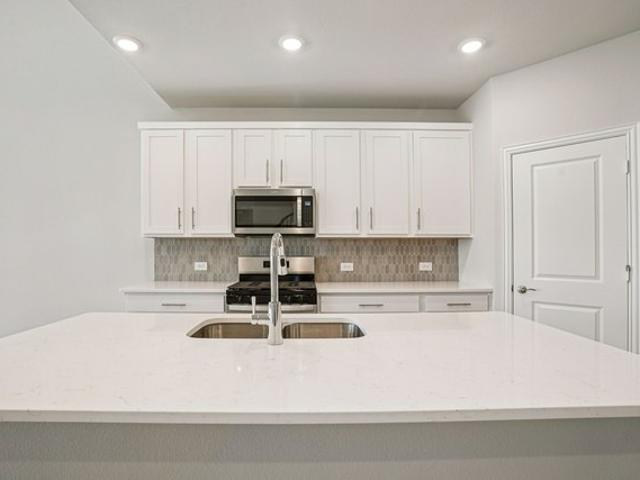 2126 Longchamp Ln, Seagoville, TX 75159