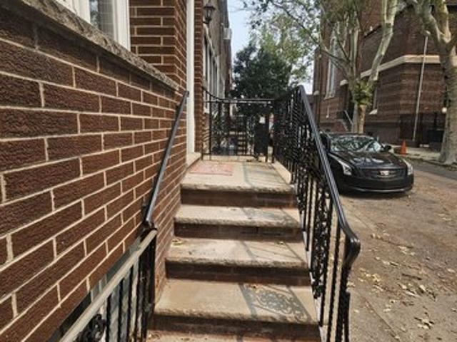 2126 S Norwood St, Philadelphia, PA 19145