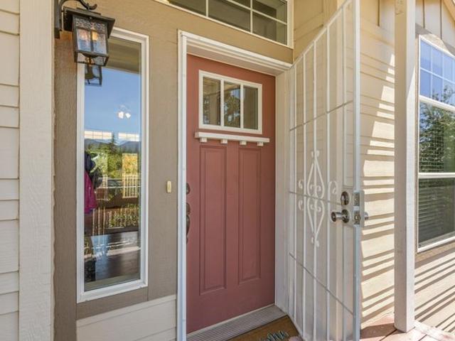 21272 Stewart St, Middletown, CA 95461