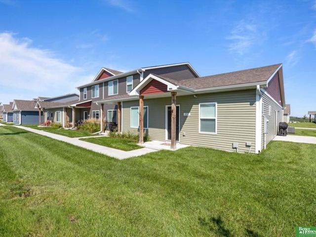 2127 N Aaron Way, Fremont, NE 68025