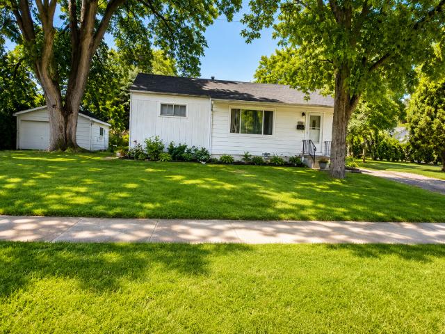 2127 Indian Road