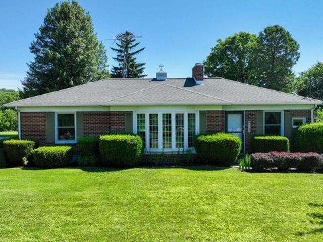 2127 Jefferson Rd, Spring Grove, PA 17362