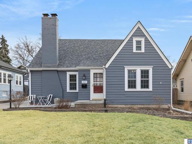 2127 Lake St, Lincoln, NE 68502