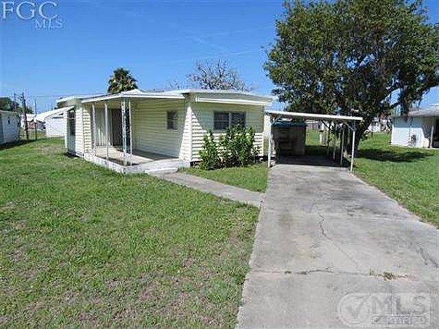 2127 Twin Brooks Rd, North Fort Myers, FL 33917