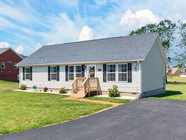 2127 Tara Ln, Salem, VA 24153