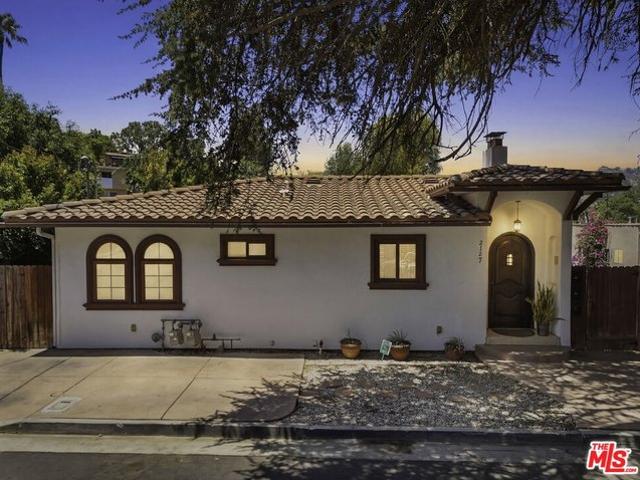 2127 Vine St, Los Angeles, CA 90068