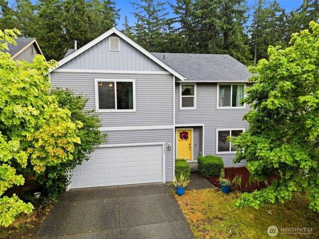 21284 Brevik Pl NW, Poulsbo, WA 98370